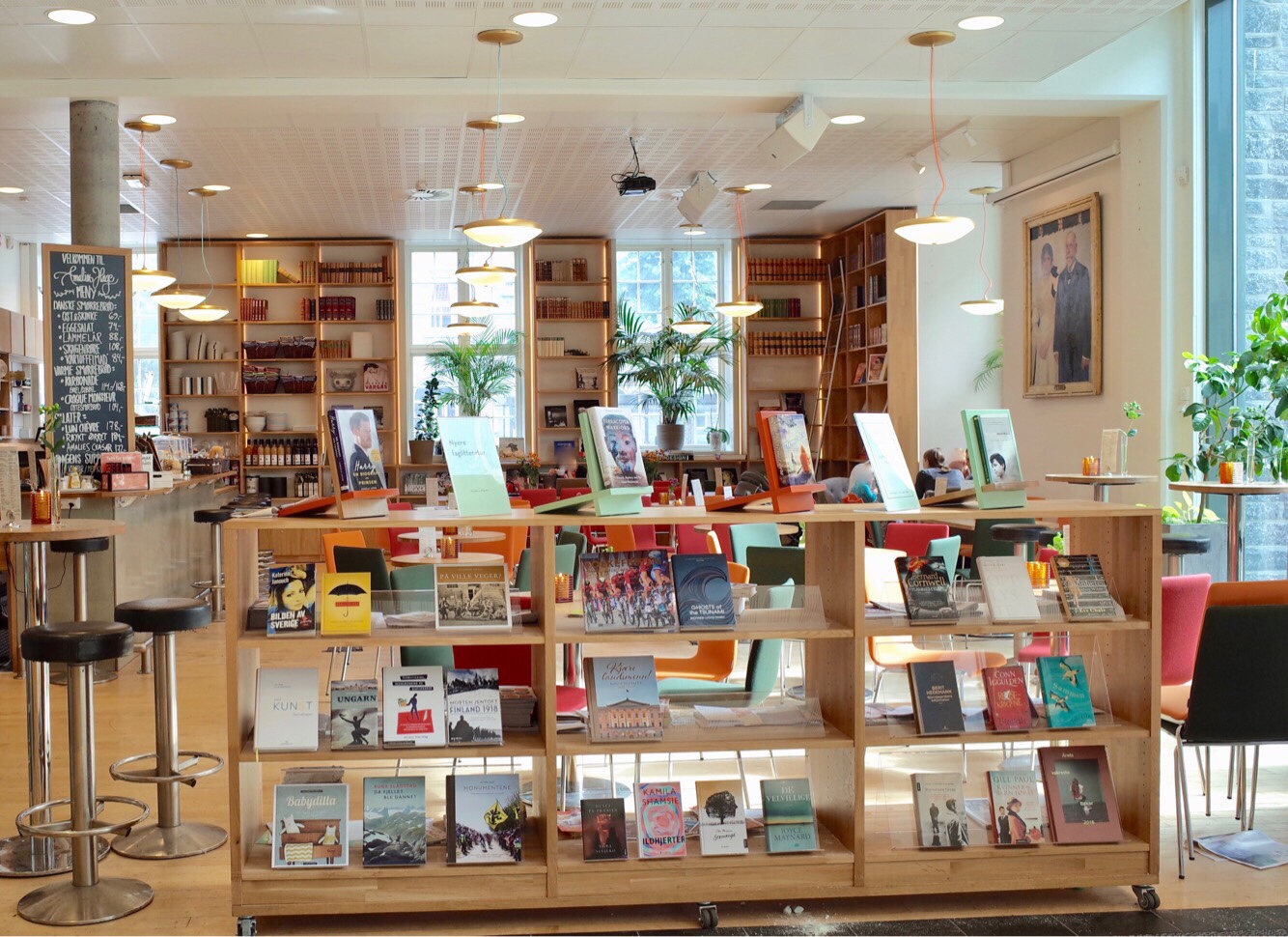 The Bergen Offentlige Bibliotek, Norway – a bright modern library with ...
