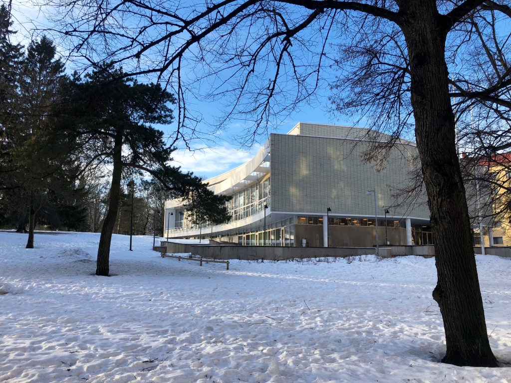 Töölö library, Helsinki, Finland – a design Pearl – Library Planet