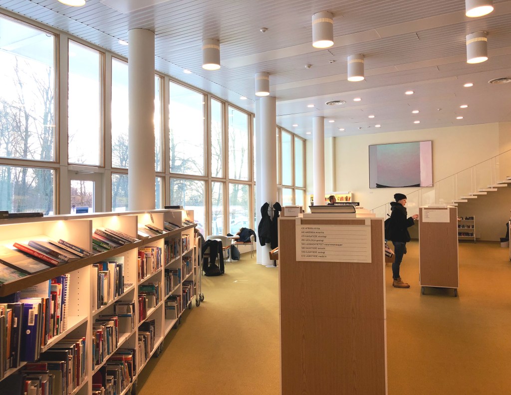 Töölö library, Helsinki, Finland – a design Pearl – Library Planet
